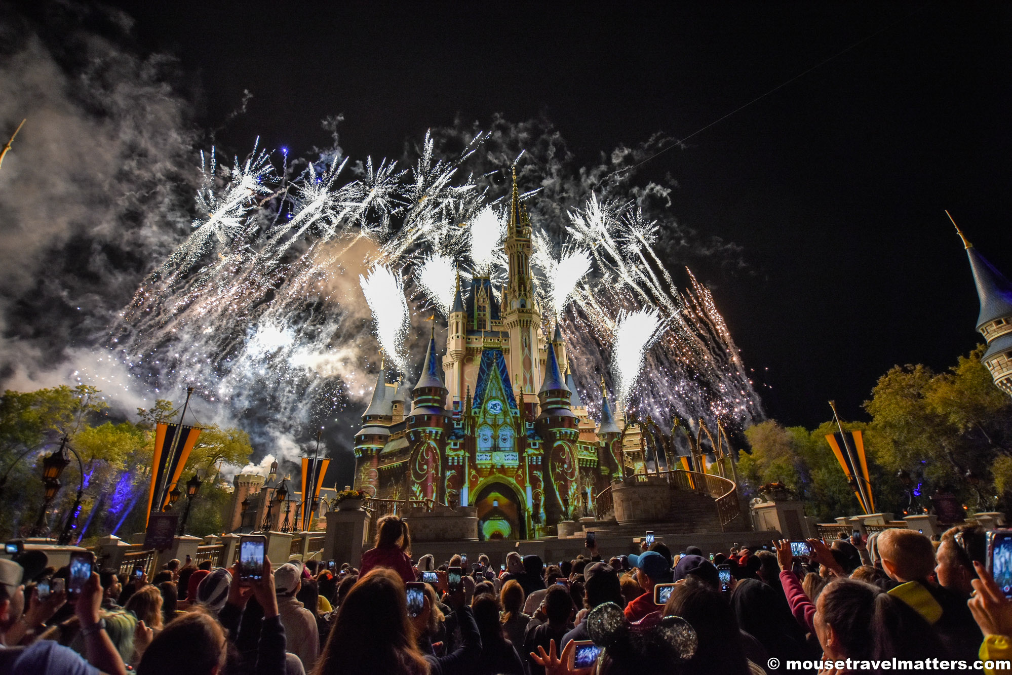 Happily Ever After Magic Kingdom Cinderella Castle Fireworks Show ...
